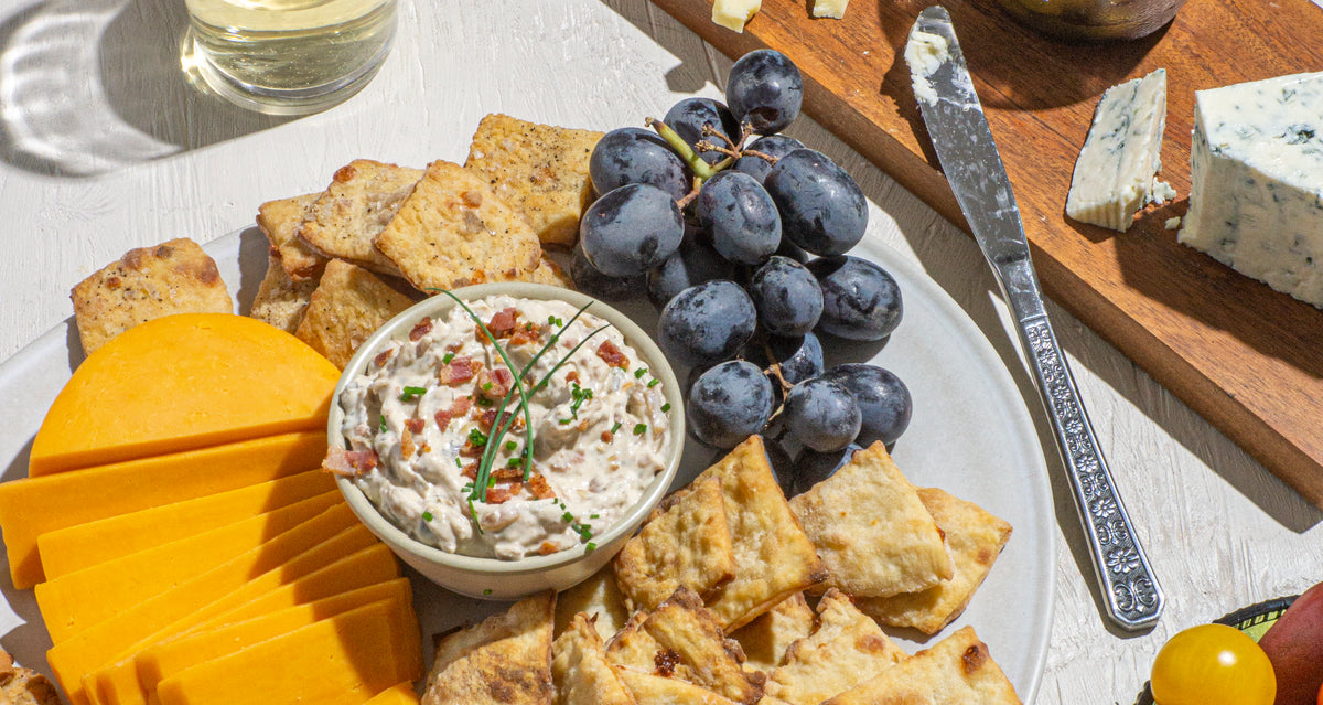 Cheddar Biscuit Crackers with Bacon Sour Cream & Onion Dip – Mason ...